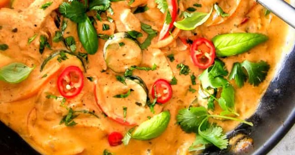 Red Chicken Curry | The Cook Book